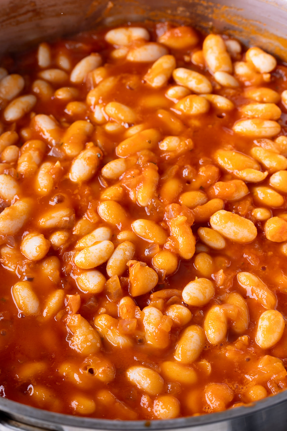 Italian Beans Braised in Tomato Sauce | With Spice