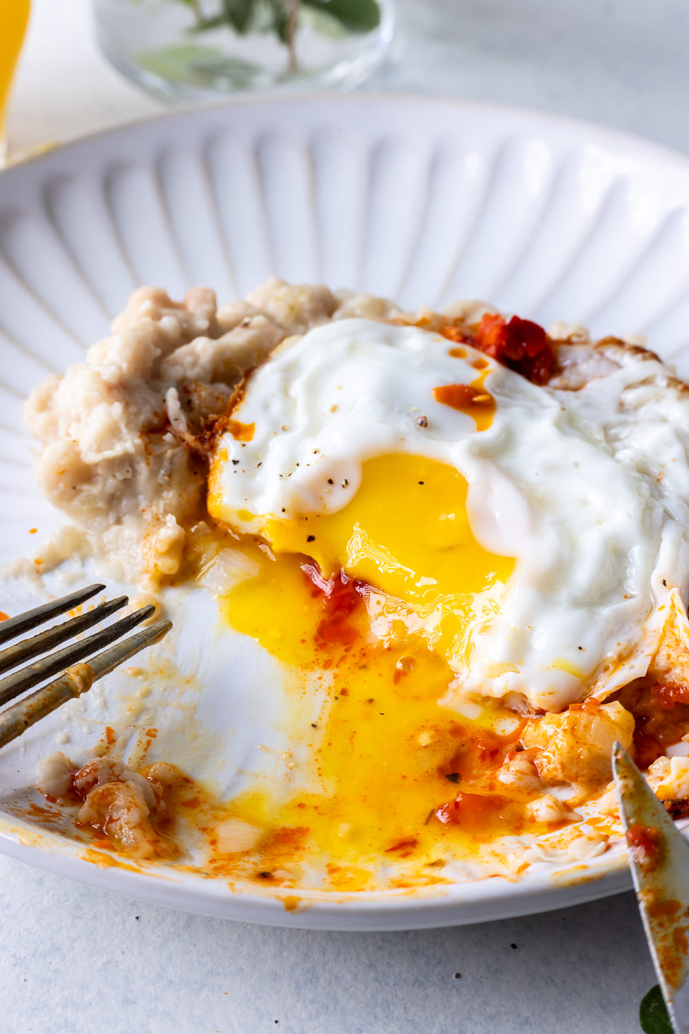 Smashed Breakfast Beans with Fried Eggs | With Spice
